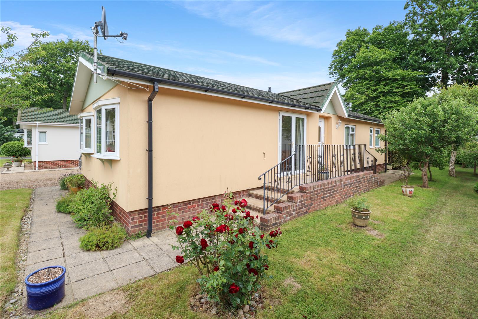 Deanland Wood Park, Golden Cross, Hailsham | Stevens and Carter